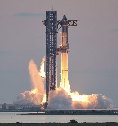 SpaceX’s Starship Pushes Technical Boundaries to Secure Artemis Moon ...